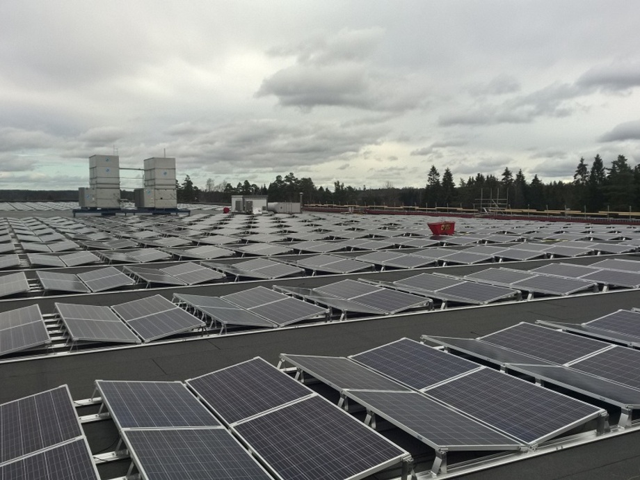 IBC Solar: 1 MW rooftop PV plant for food cooling in Norway with self ...