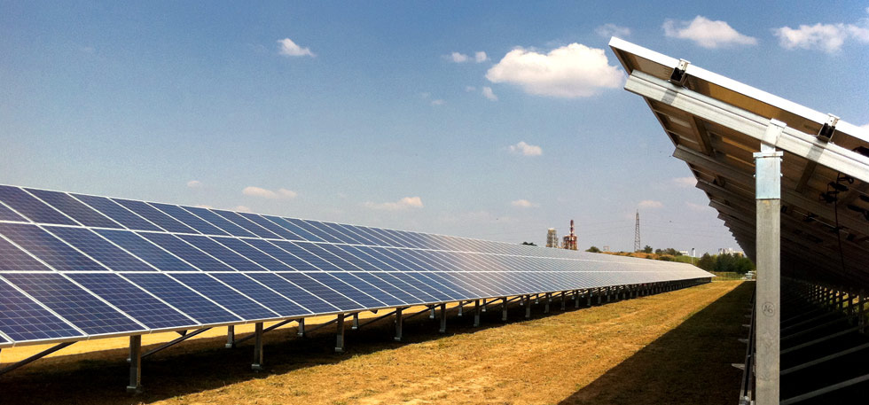 Solar parks: - Huawei builds first smart substation in a solar power ...