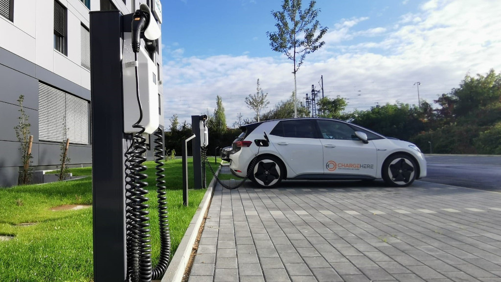 EV charging: - Charge EVs with electricity from the company roof