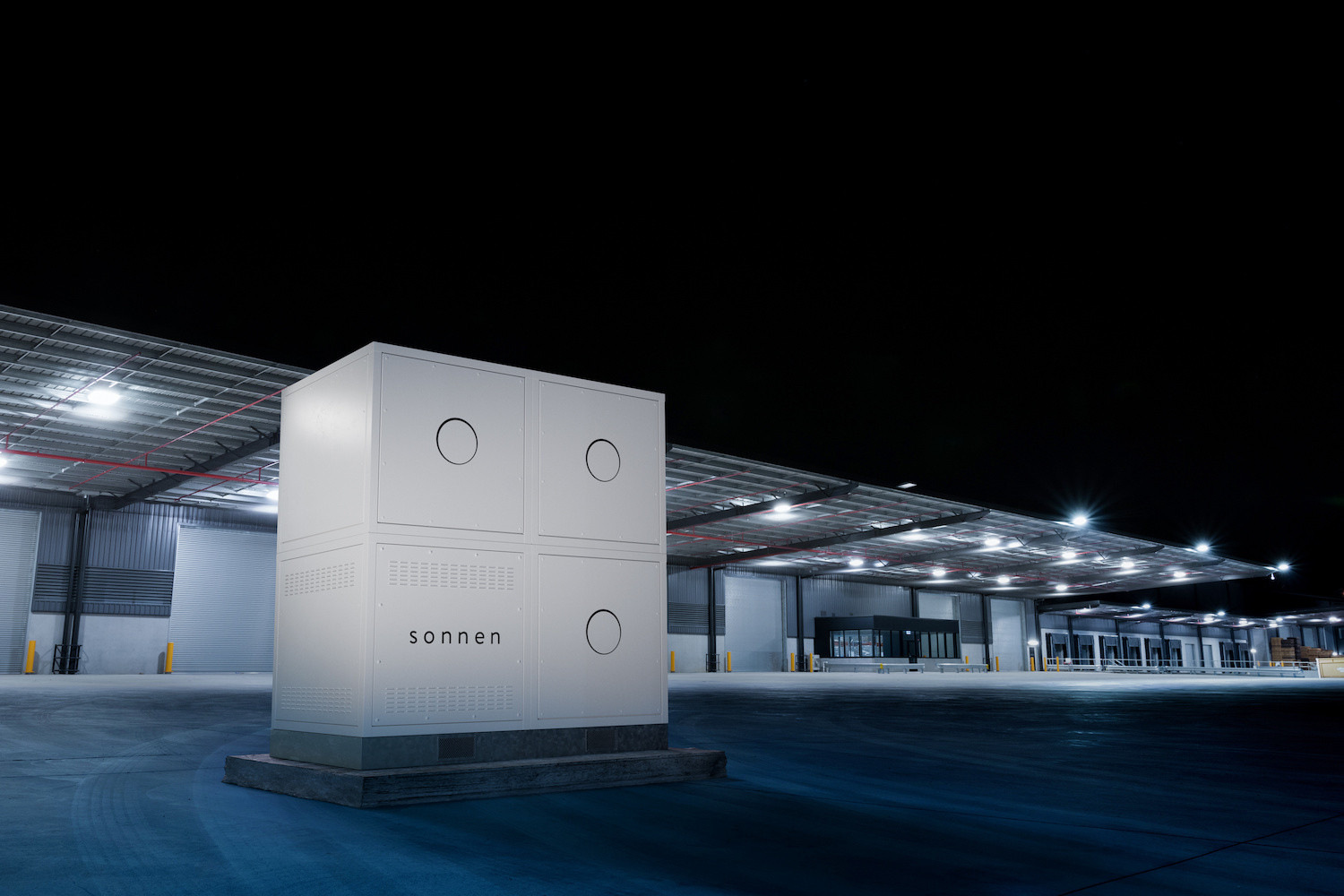 Energy Storage - A new and versatile commercial energy storage system