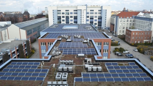 Hungary: - 43 MW solar park grid connected - pv Europe