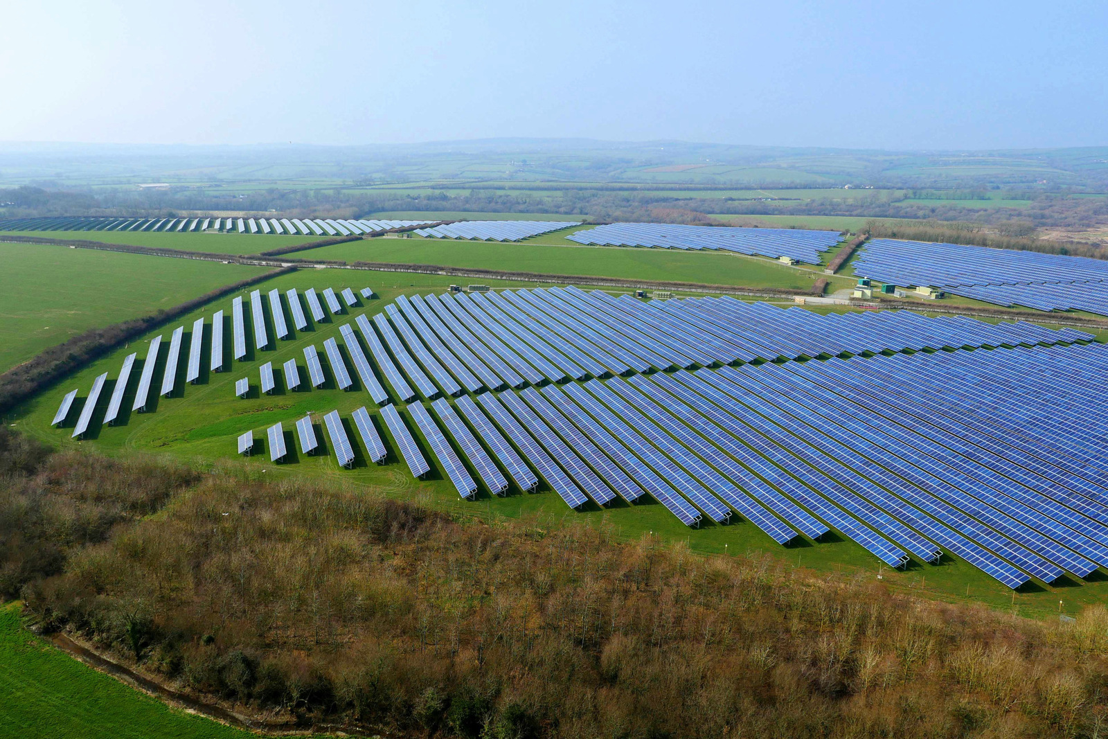 Oxford PV: - Factory for perovskite solar cells starts production