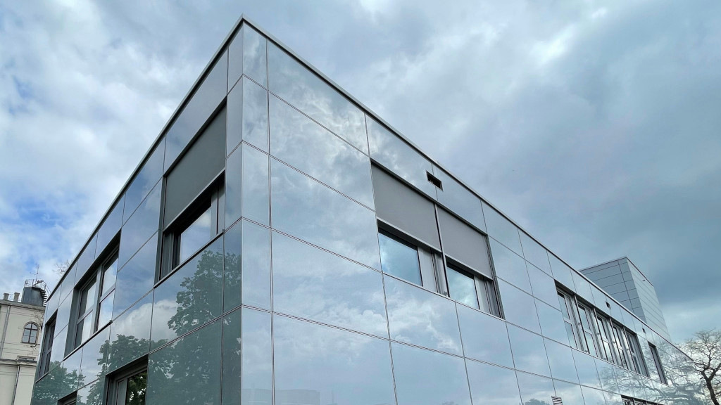 BIPV - Solar facade with transparent modules