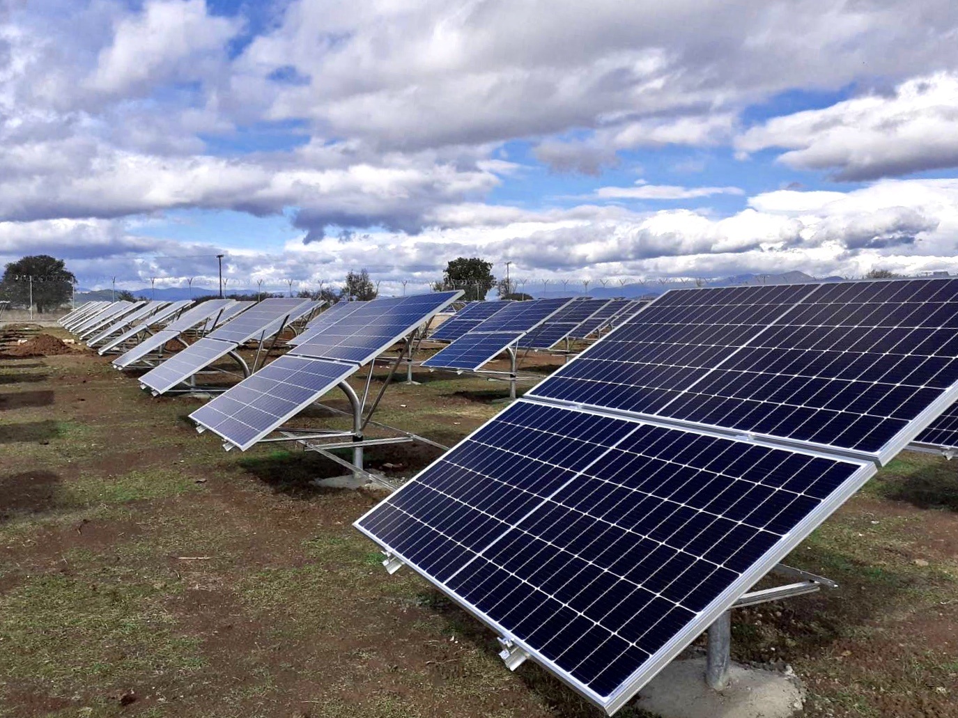 Solar tracker: - A tracker system made only form aluminium