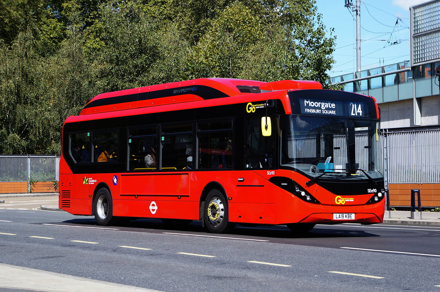 London also gets more fully electric busses