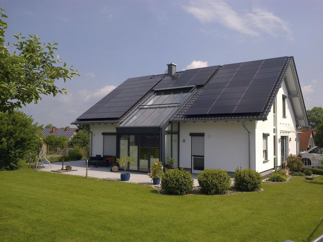 PIK study: - Are solar panels contagious?