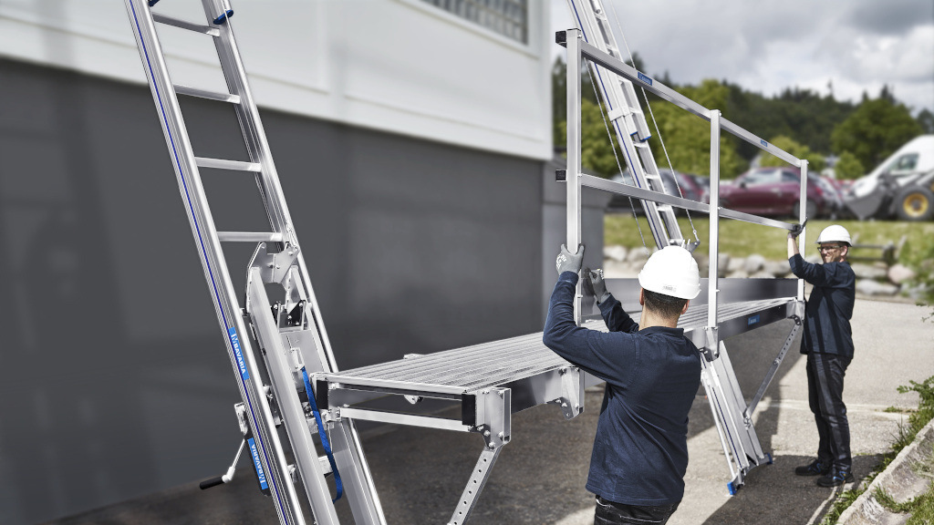 Fall protection - Practical and safe installation with ladder scaffolding