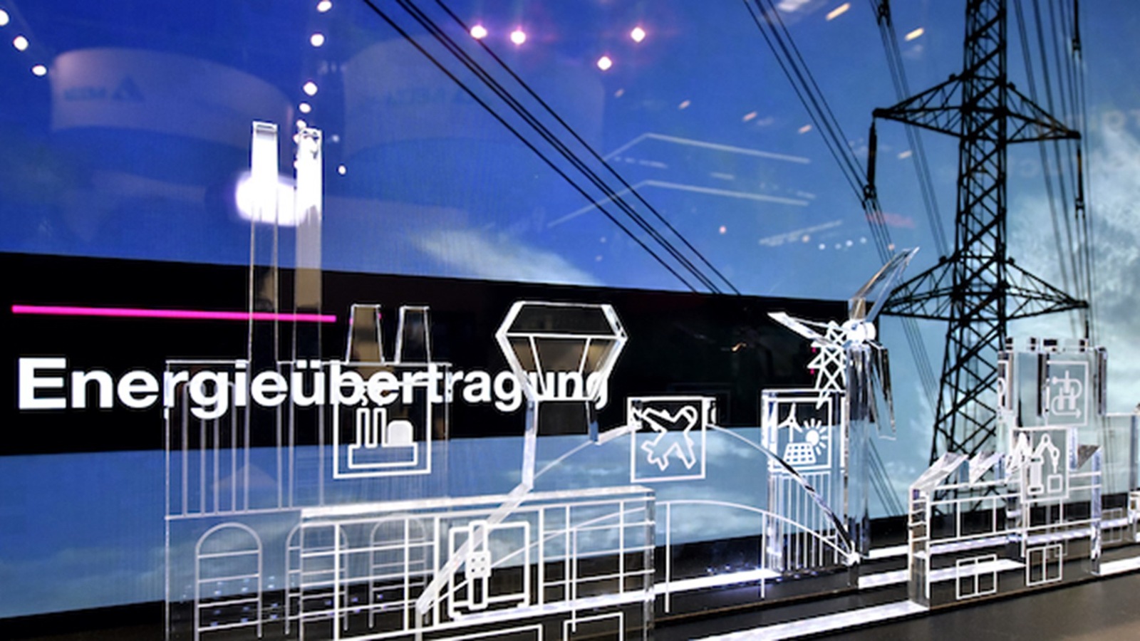 EM-Power Europe 2022: - Stable power supply with grid-stabilizing inverters