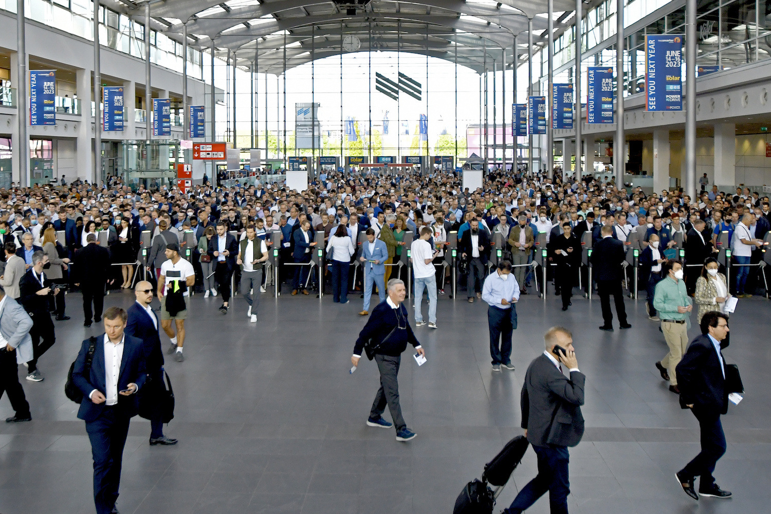 The smarter E Europe 2022: - The smarter E Europe: Full solar power