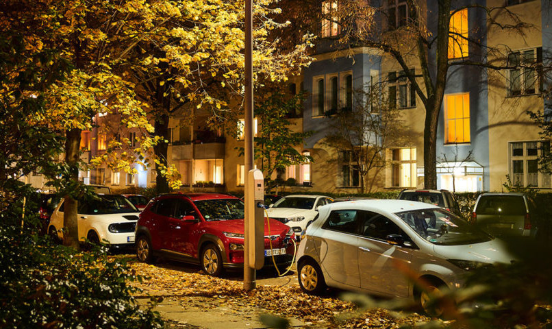 EV charging: - ubitricity to install 200 lamp post chargers in Berlin