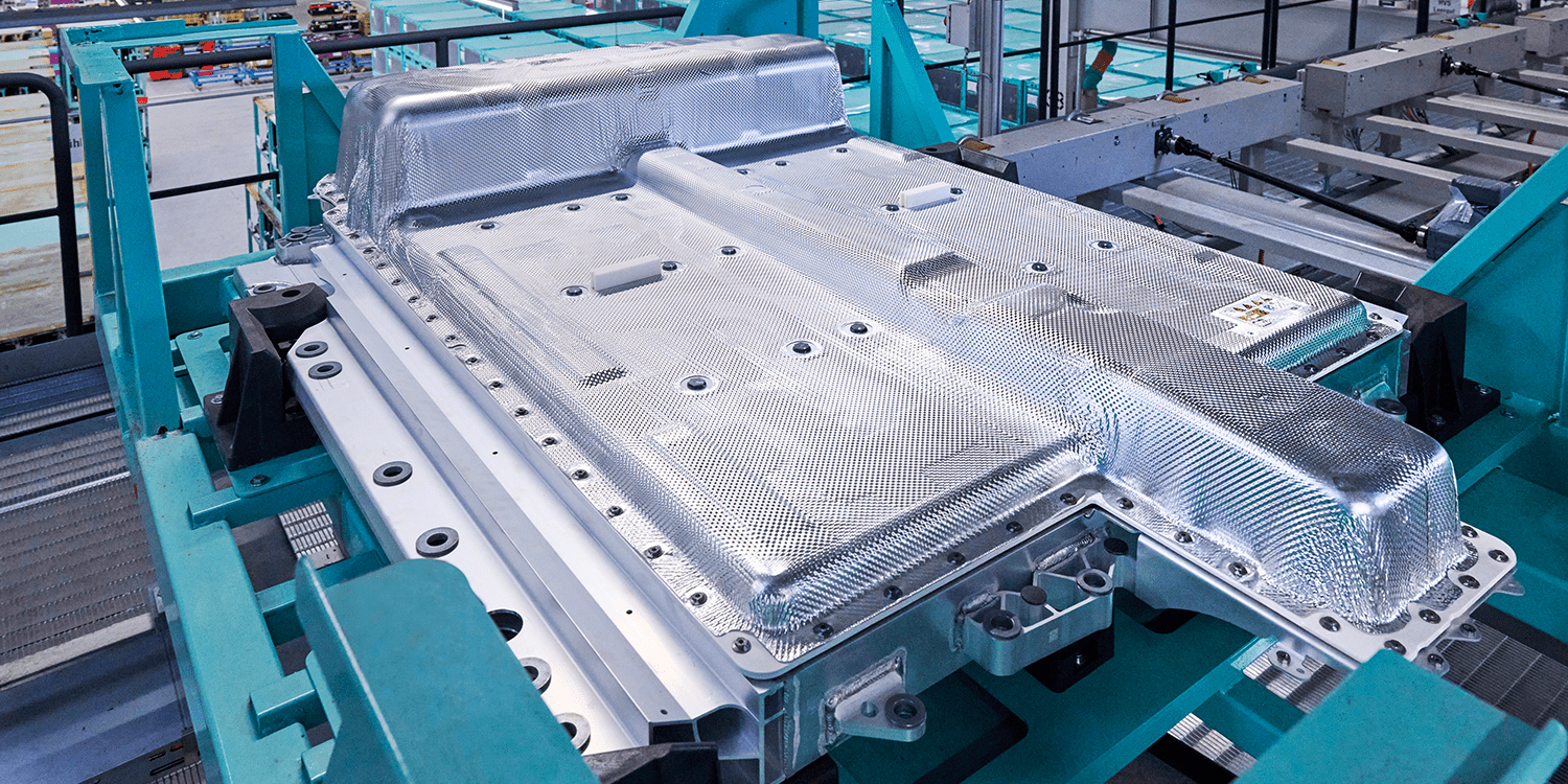 BloombergNEF - Battery pack prices rise for first time since 2010
