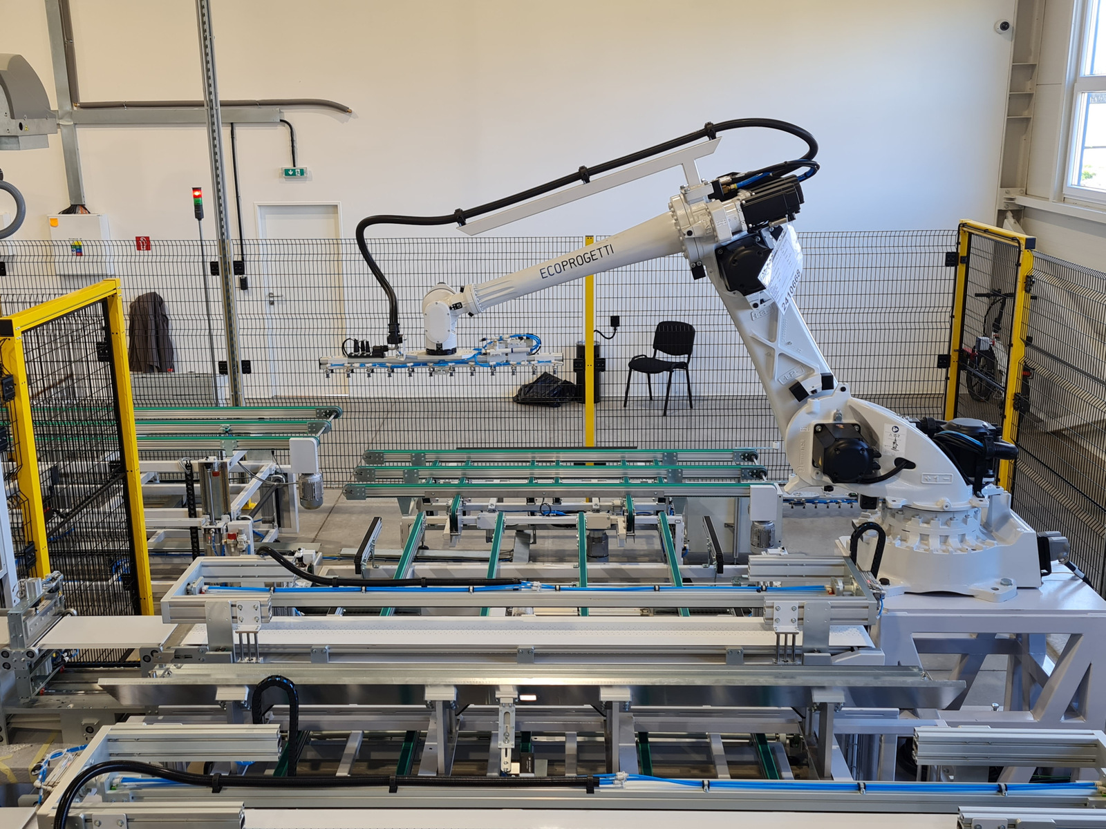 Eastern Europe - Agora Solar builds first PV production facility in ...