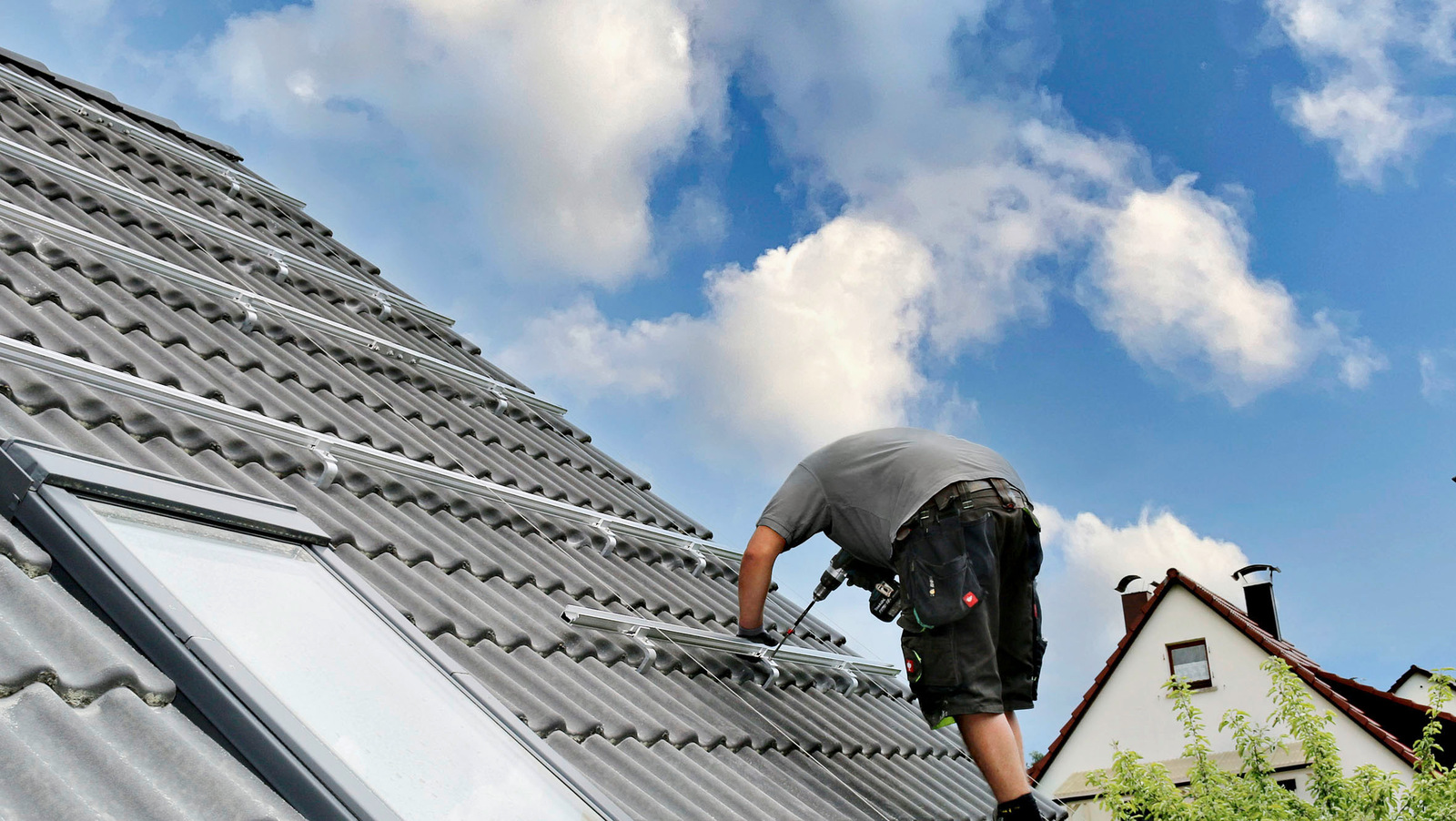 Mounting system - Solid and quick installation for all roofs