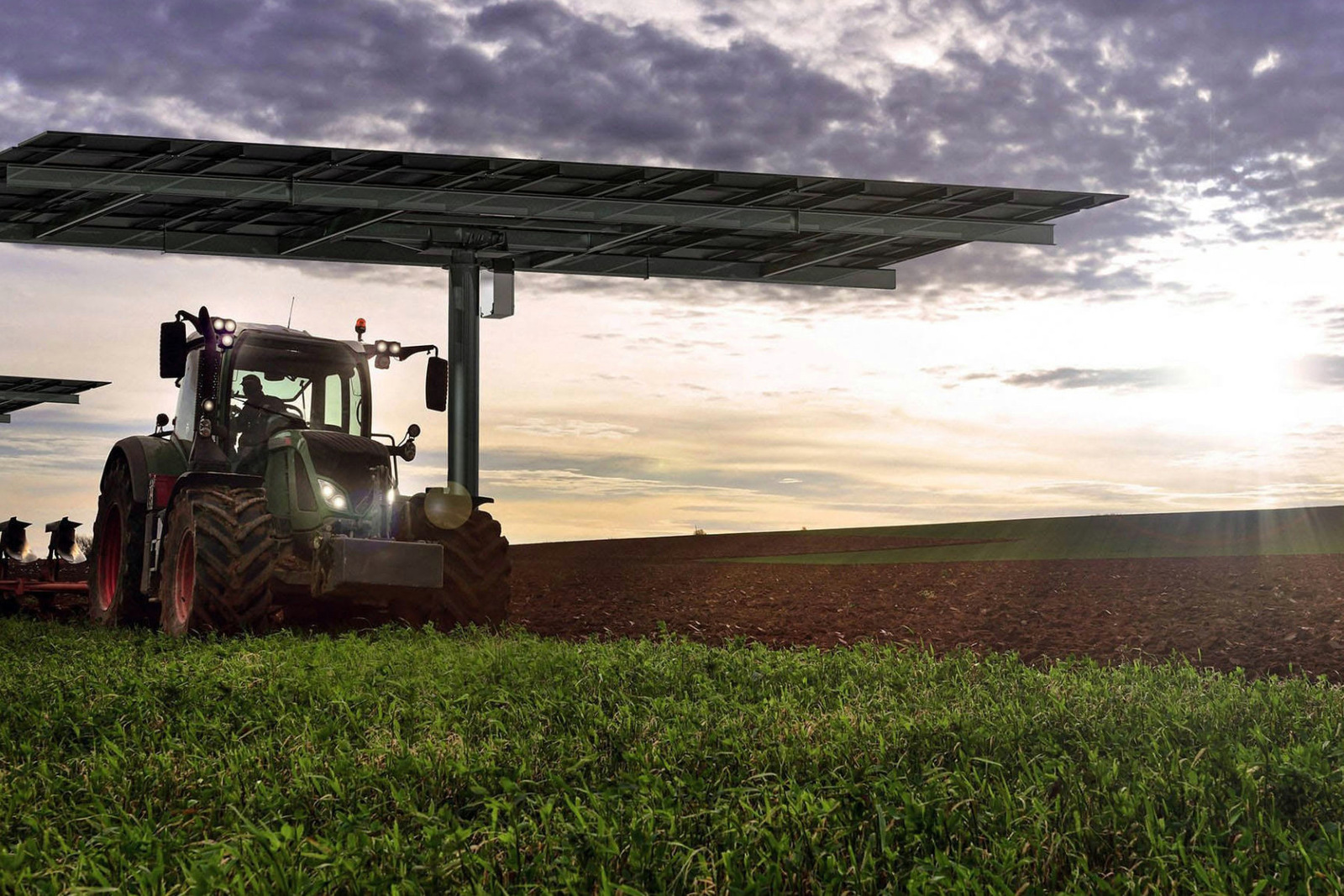 Intersolar 2024 - Agri-PV system with dual-axis tracker