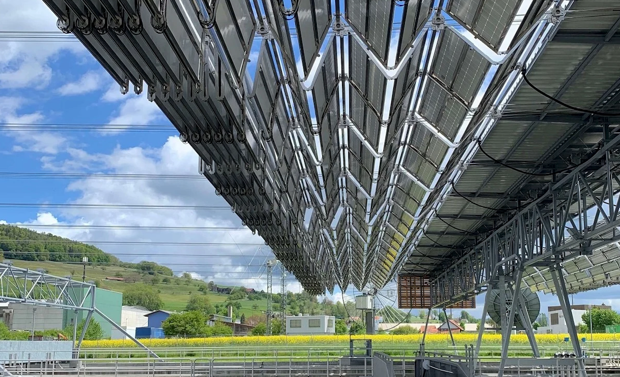 DHP Technology presents solar folding roof for large areas