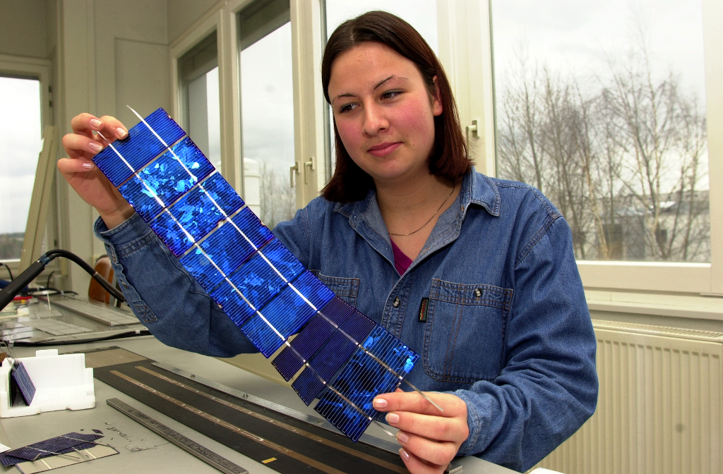 30 years of Solarwatt - Going from start-up to a large company for ...