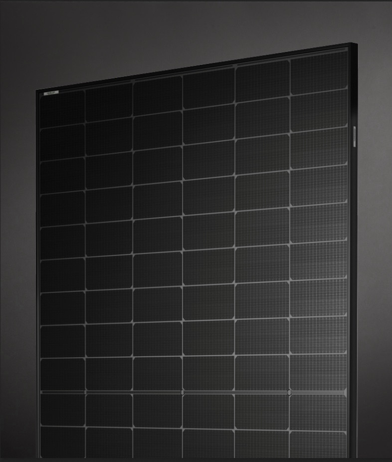 Solar modules - Solar modules with black design and shingle technology