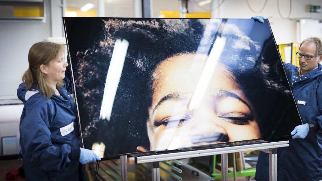 Solar modules printed with high-resolution portraits