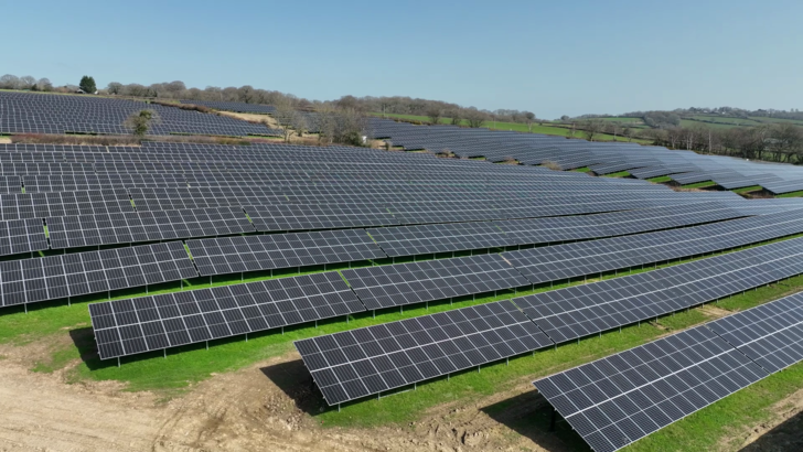 UK - Ethical Power and partners complete sale of two solar parks
