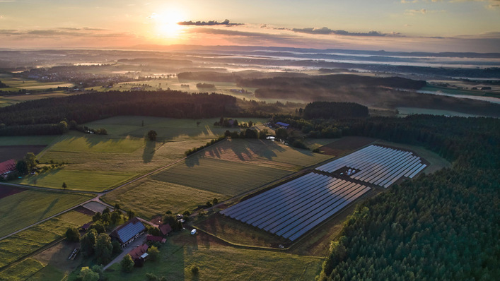 Hungary: - 43 MW solar park grid connected - pv Europe